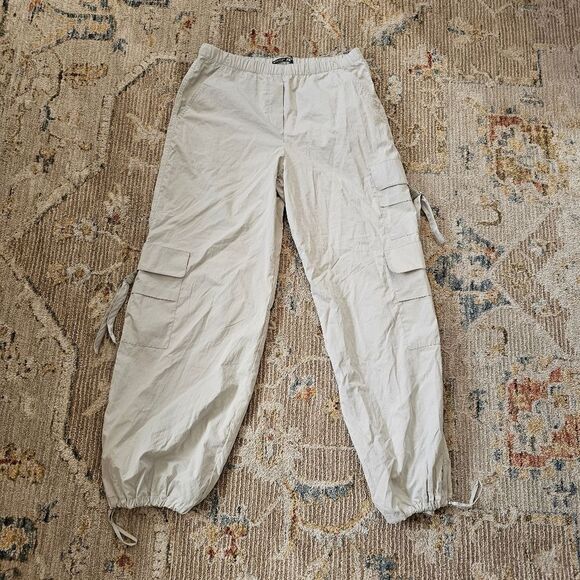 Zara | Pants & Jumpsuits | Zara Cream Color Cargoparachute Pants Size ...
